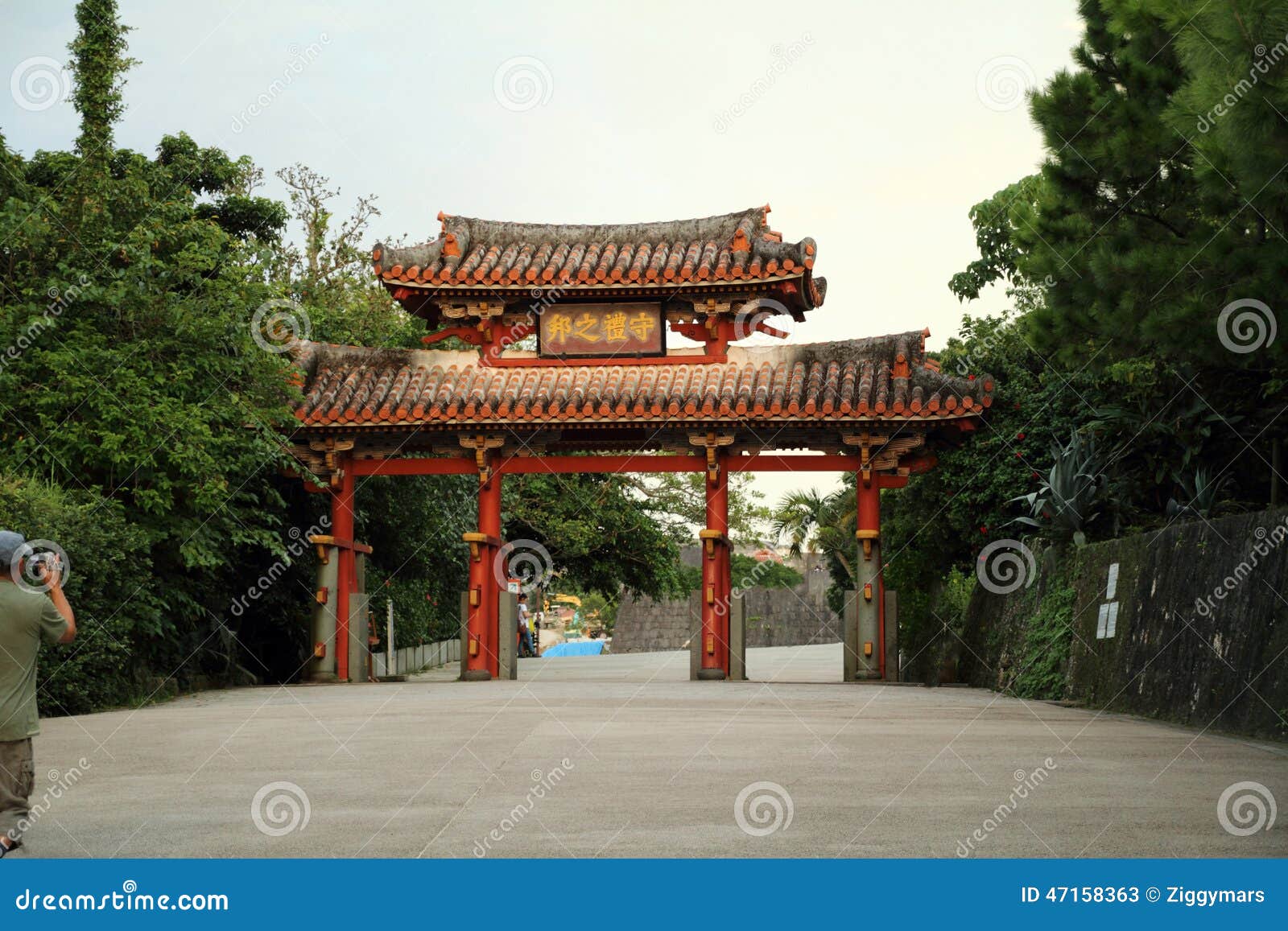 Shureimon at Shuri castle stock image. Image of blue - 47158363