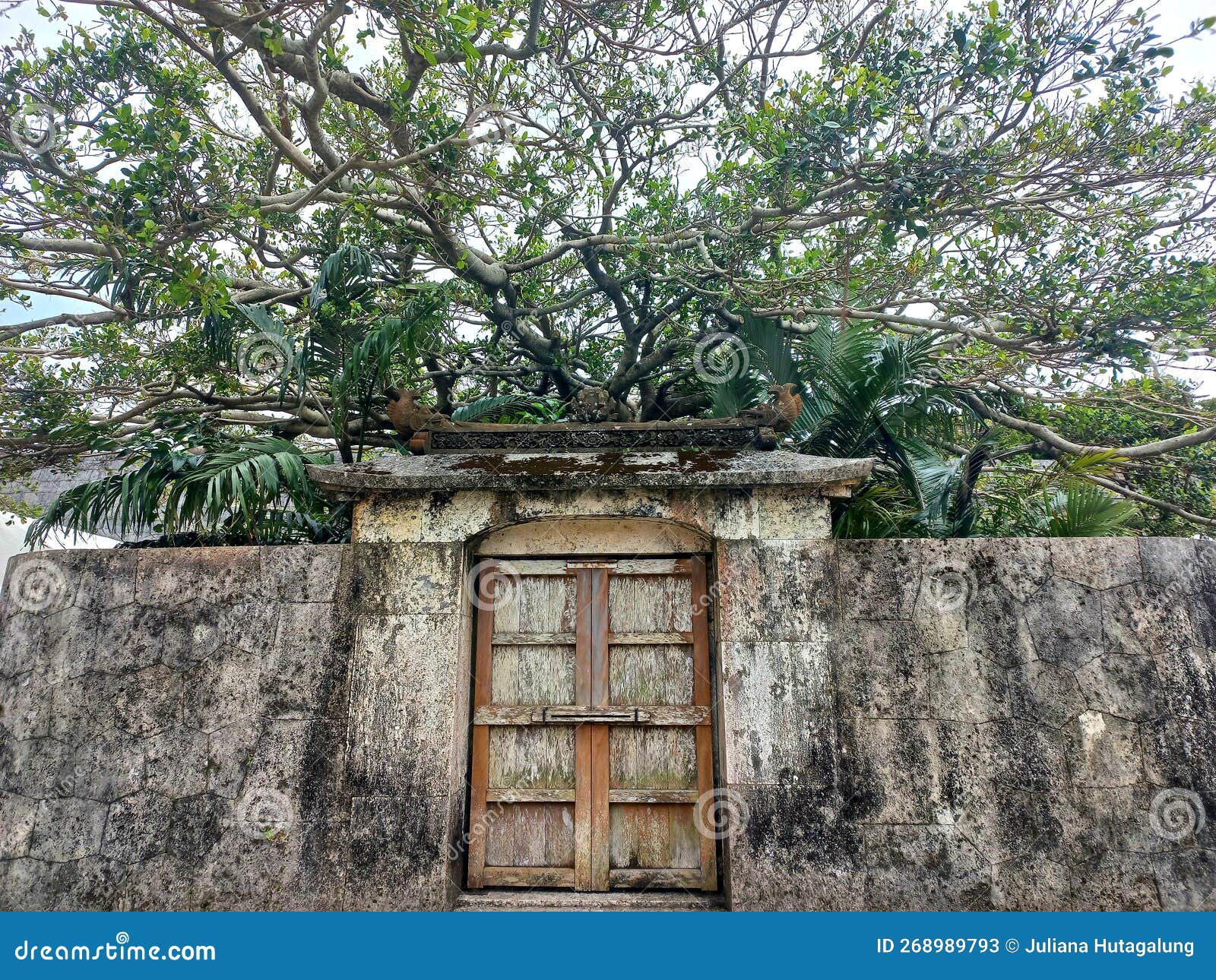 Shuri Castle Building Okinawa Japan Stock Image - Image of japan ...