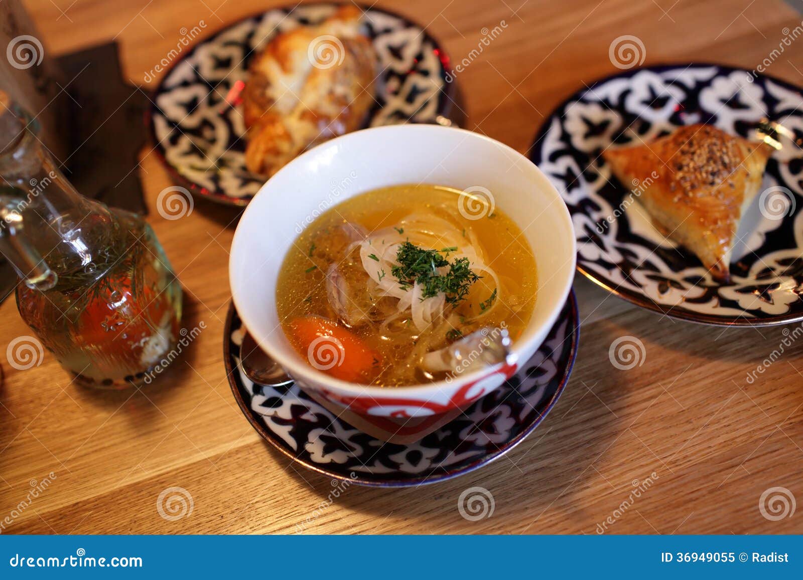 Shurpa-Suppe stockbild. Bild von schüssel, essen, zwiebel - 36949055
