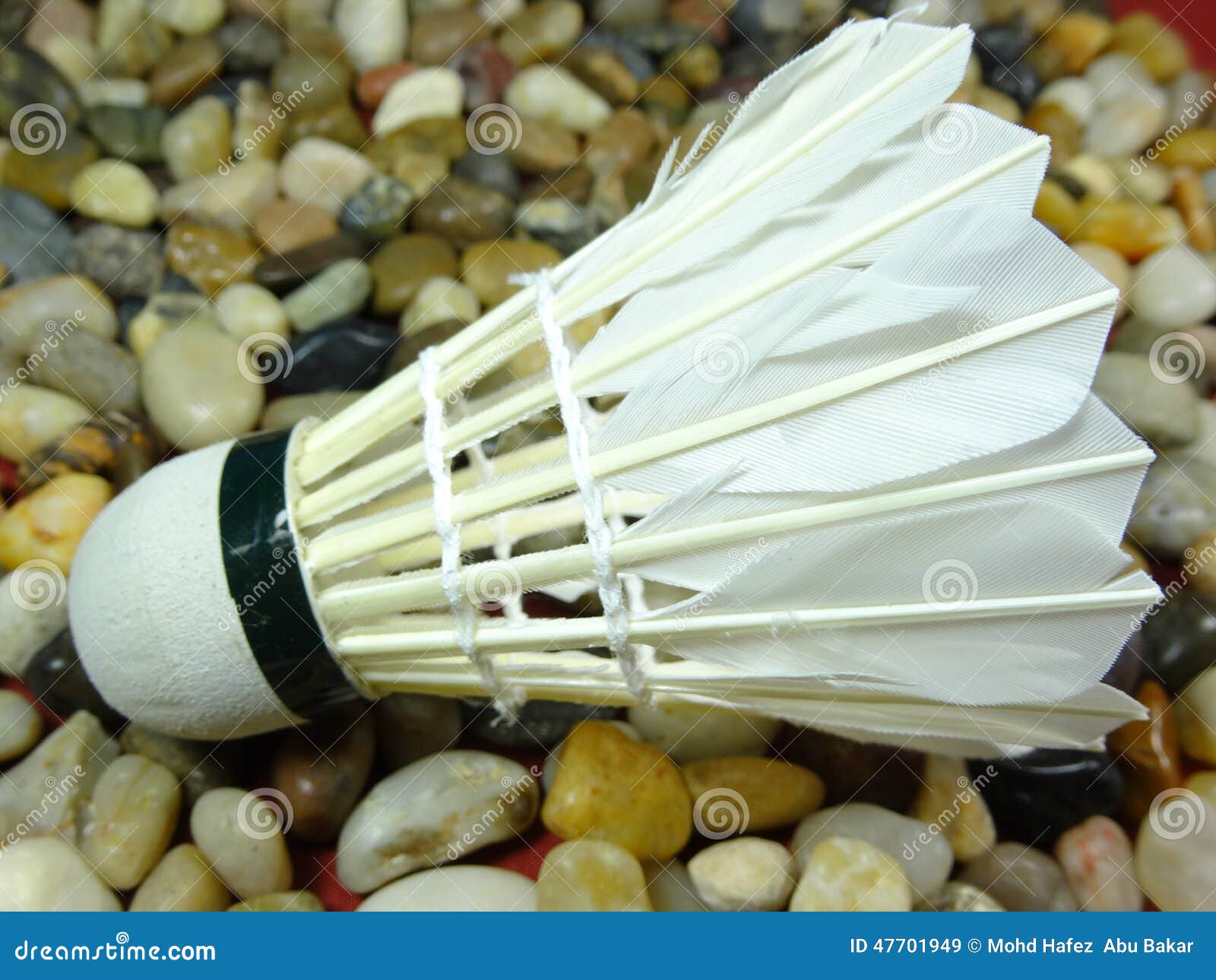 Shuttlecock stock afbeelding. Image of enkelvoudig, achtergrond - 47701949