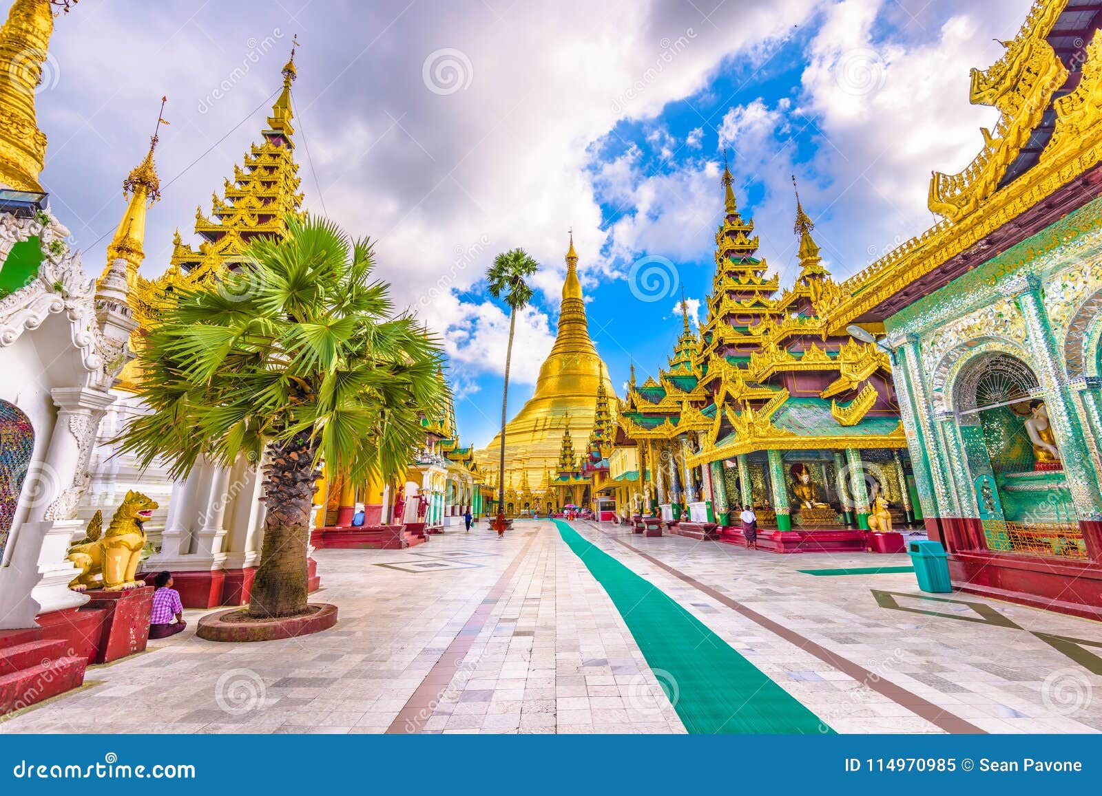 Shwedagon Pagoda in Myanmar Stock Image - Image of holy, morning: 114970985