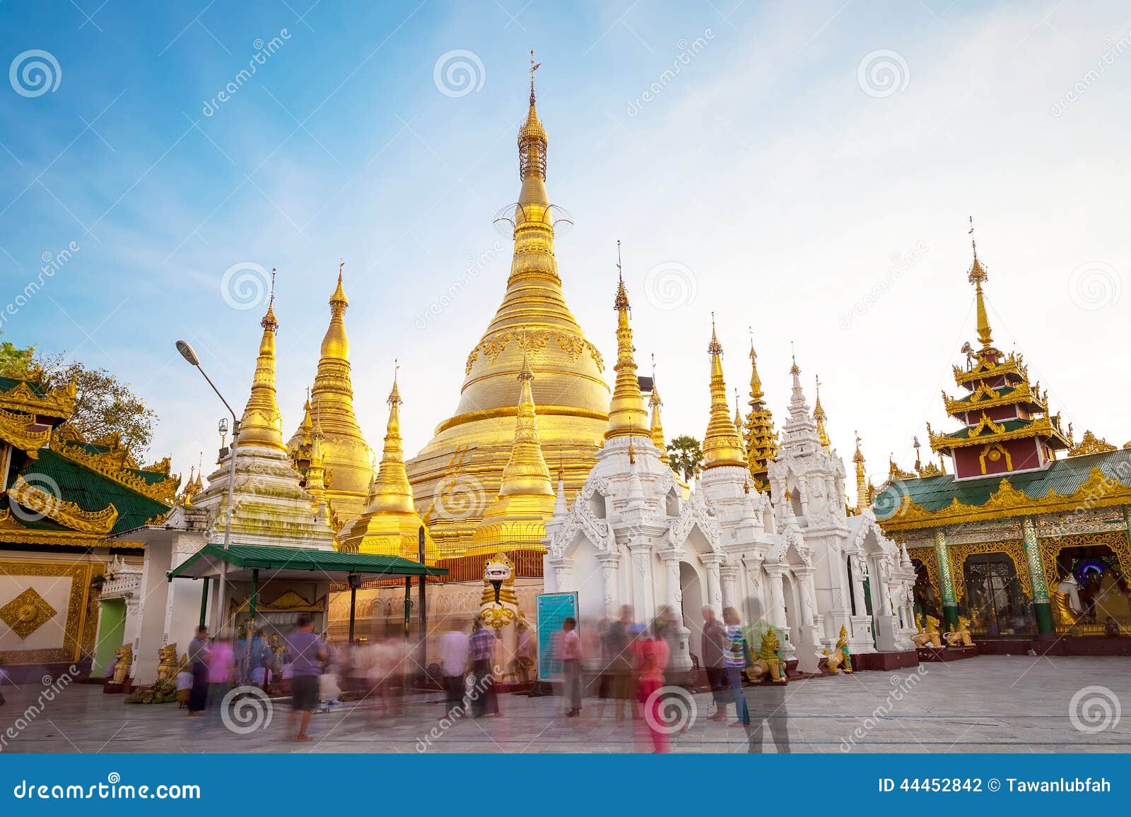 Shwedagon Pagoda in Yagon, Myanmar Stock Photo - Image of spiritual ...