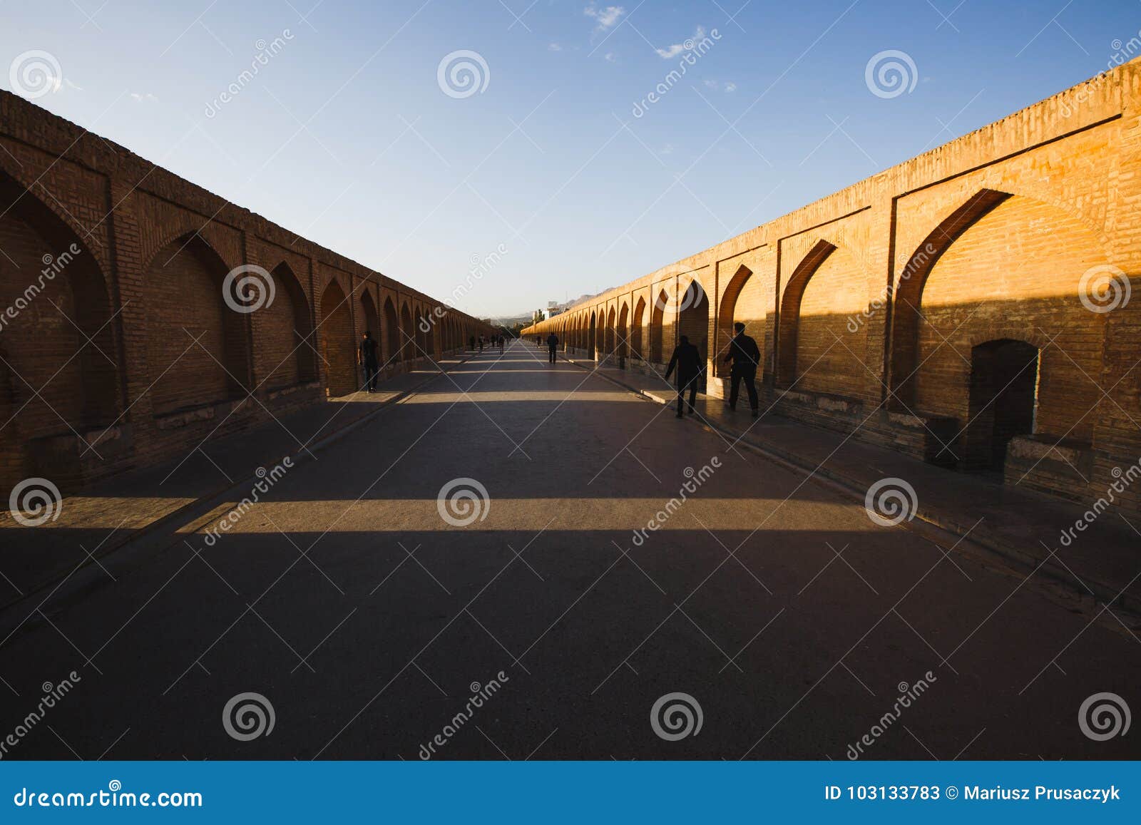 Arches Of Allahverdi Khan Bridge, Also Known As Si-o-seh Pol Or Bridge ...