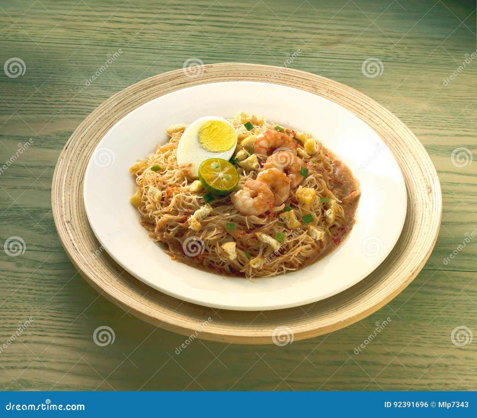 Siam noodle stock photo. Image of lemon, cuisine, oriental - 92391696