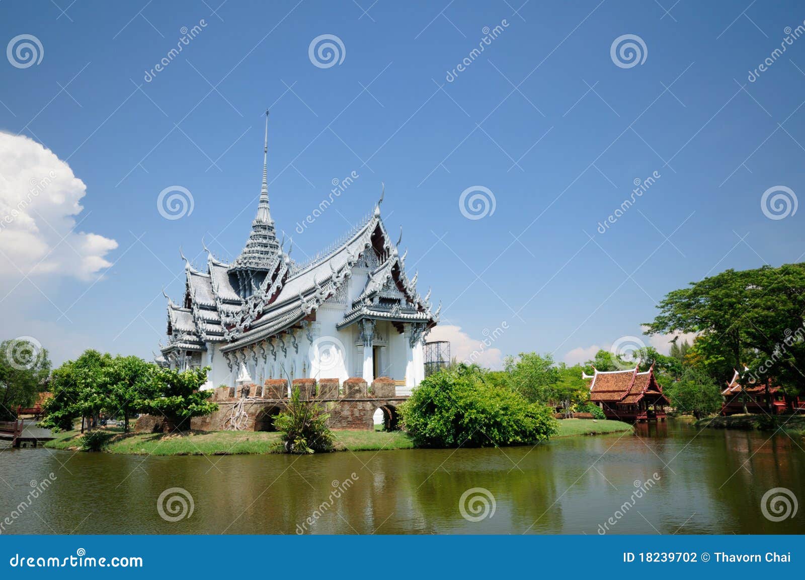 Siam Royal Palace stock photo. Image of grass, buddha - 18239702