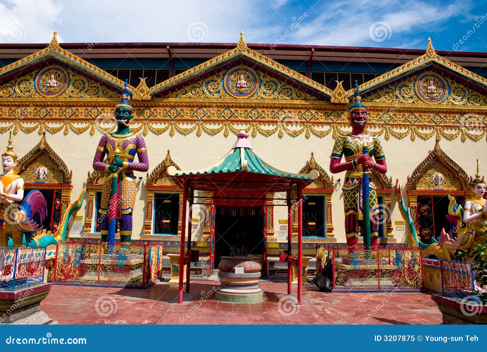 Siam temple penang stock image. Image of siam, colorful - 3207875