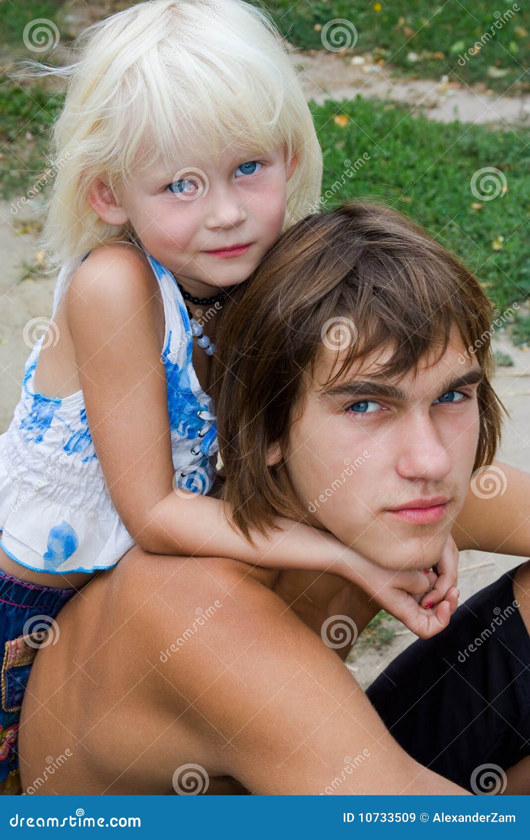 Sibling stock image. Image of body, family, portrait - 10733509
