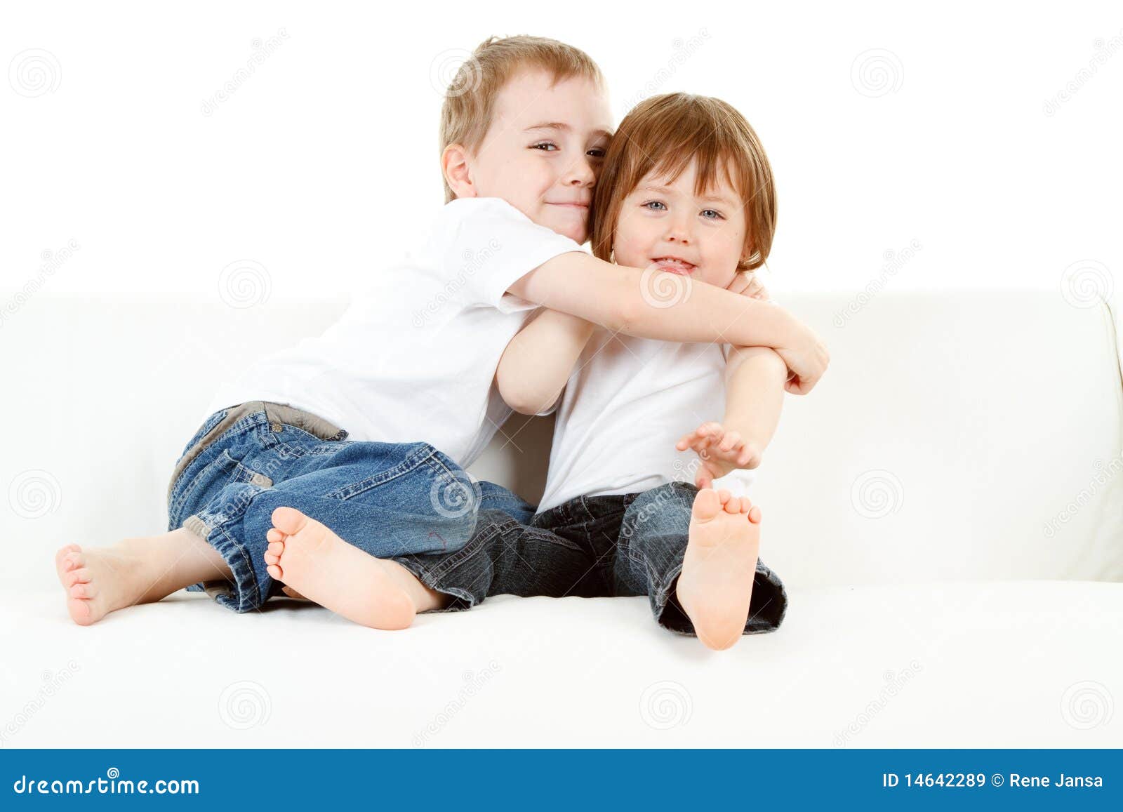 Siblings Hugging Royalty Free Stock Images - Image: 14642289