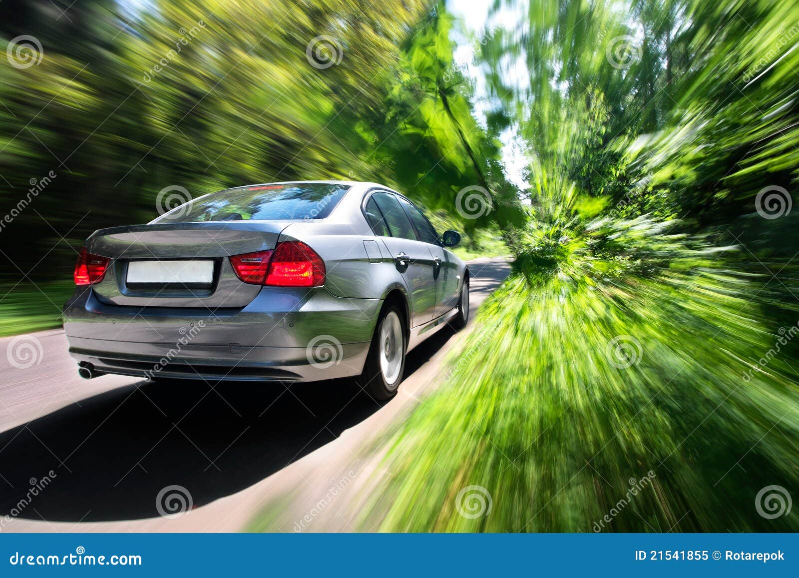 Sich Schnell Bewegendes Auto Stockbild - Bild von unschärfe, grau: 21541855