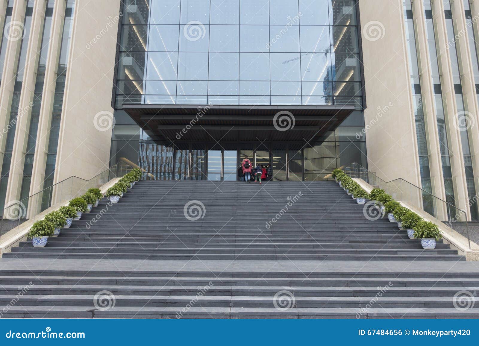 Sichuan library editorial photo. Image of book, bookshelf - 67484656