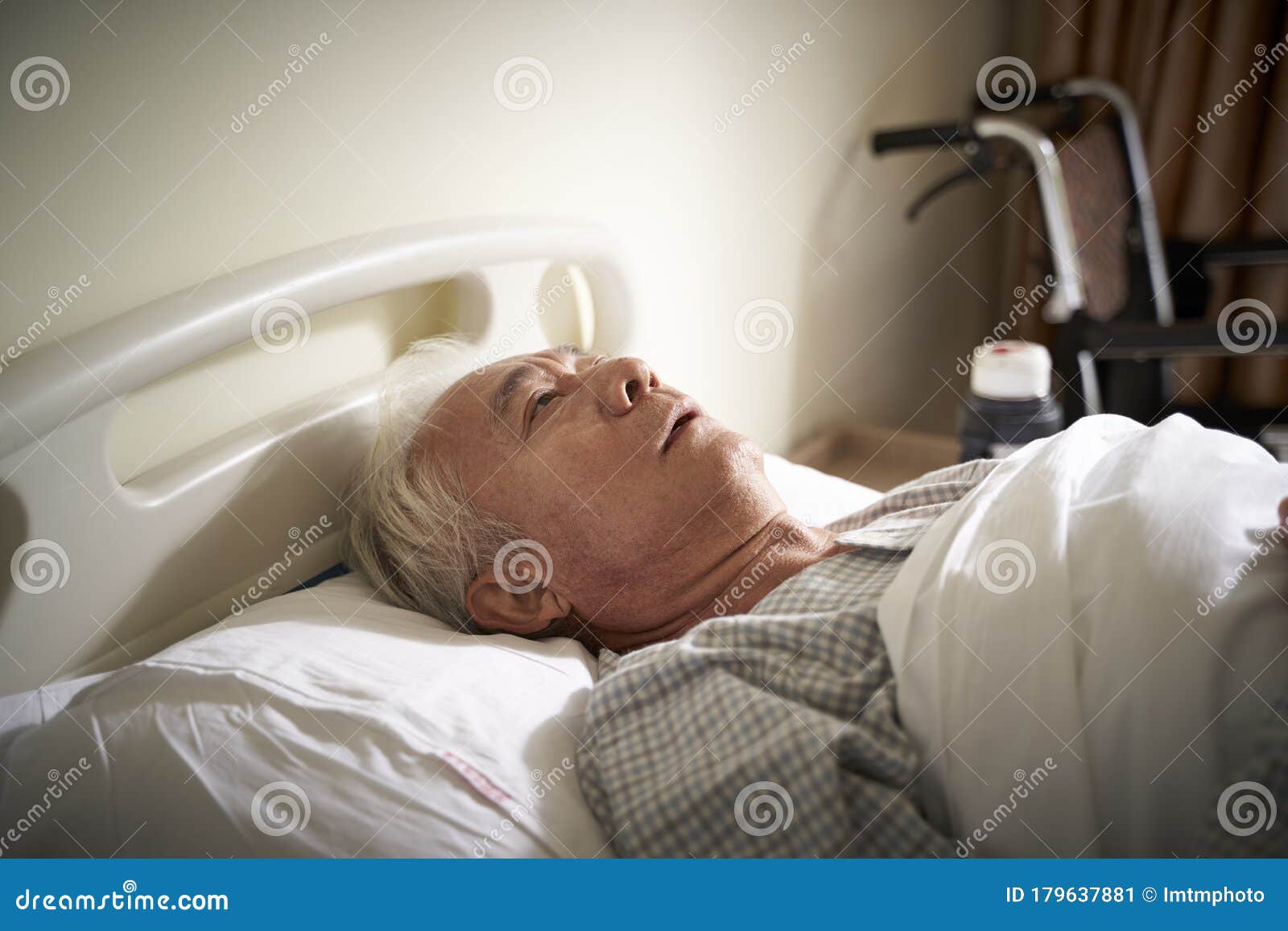 Sick Old Man Lying in Hospital Bed Stock Image - Image of helpless ... Sick Old Man Lying in Hospital Bed Stock Image - Image of helpless ...