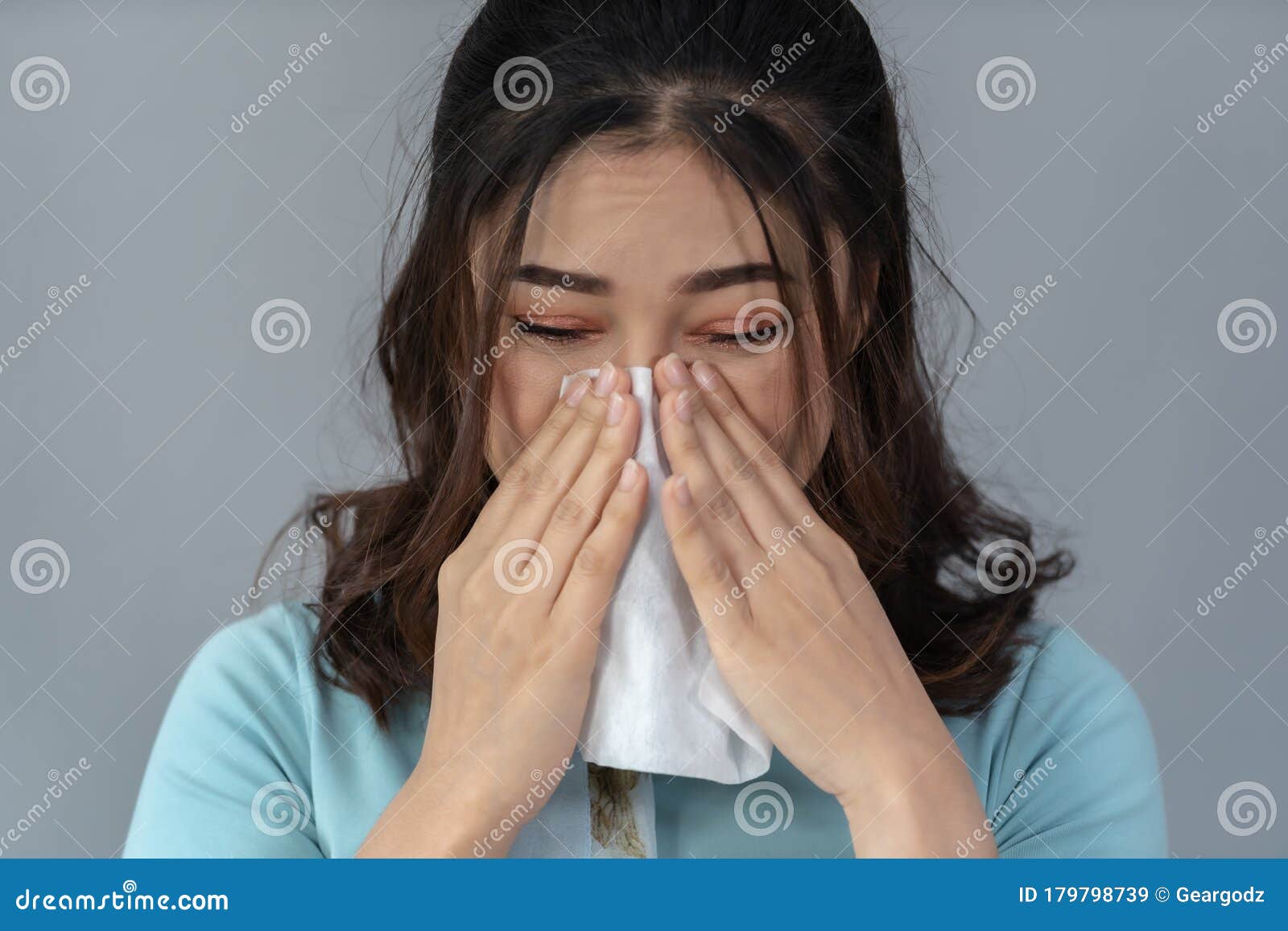 Sick woman is sneezing stock image. Image of covid19 - 179798739