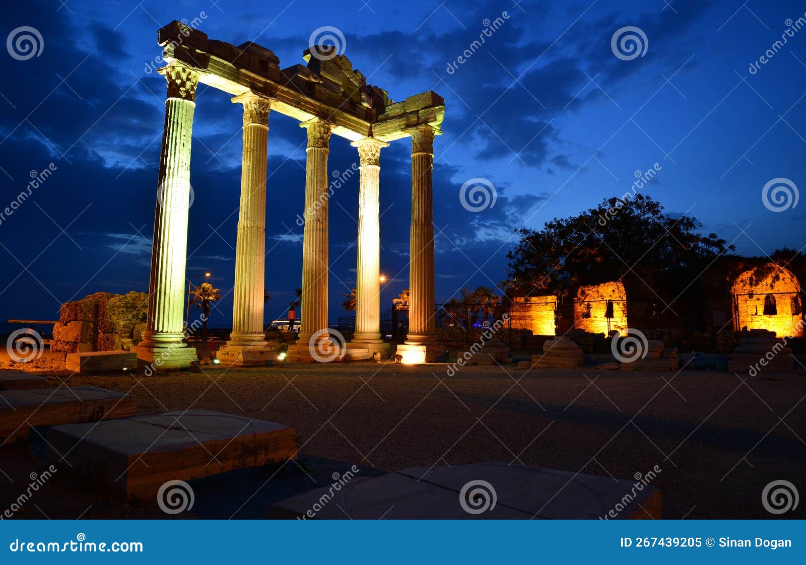 Side Ancient City - Antalya Editorial Image - Image of architecture ...