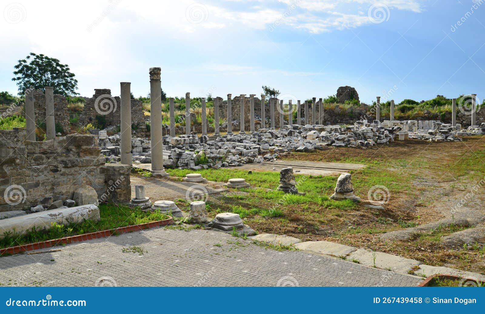 Side Ancient City - Antalya Editorial Stock Photo - Image of tower ...