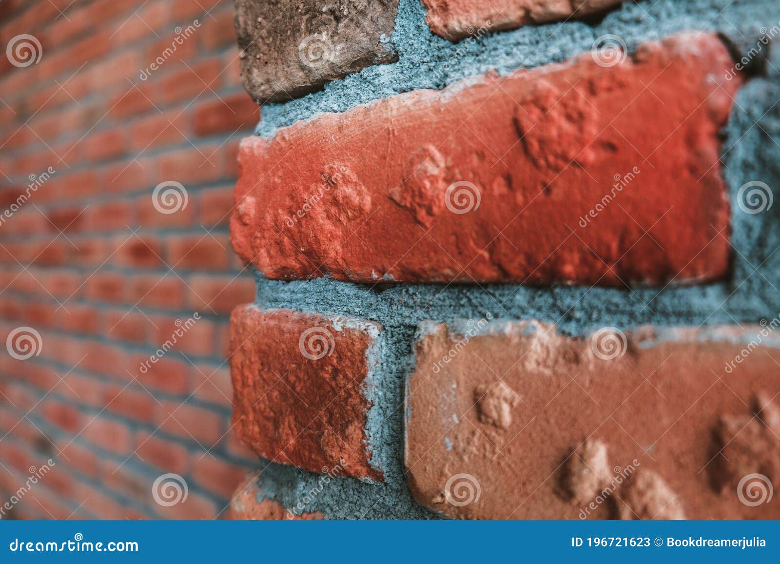 Side Angle of a Red Brick Wall Corner. Close Up View of Cracked ...