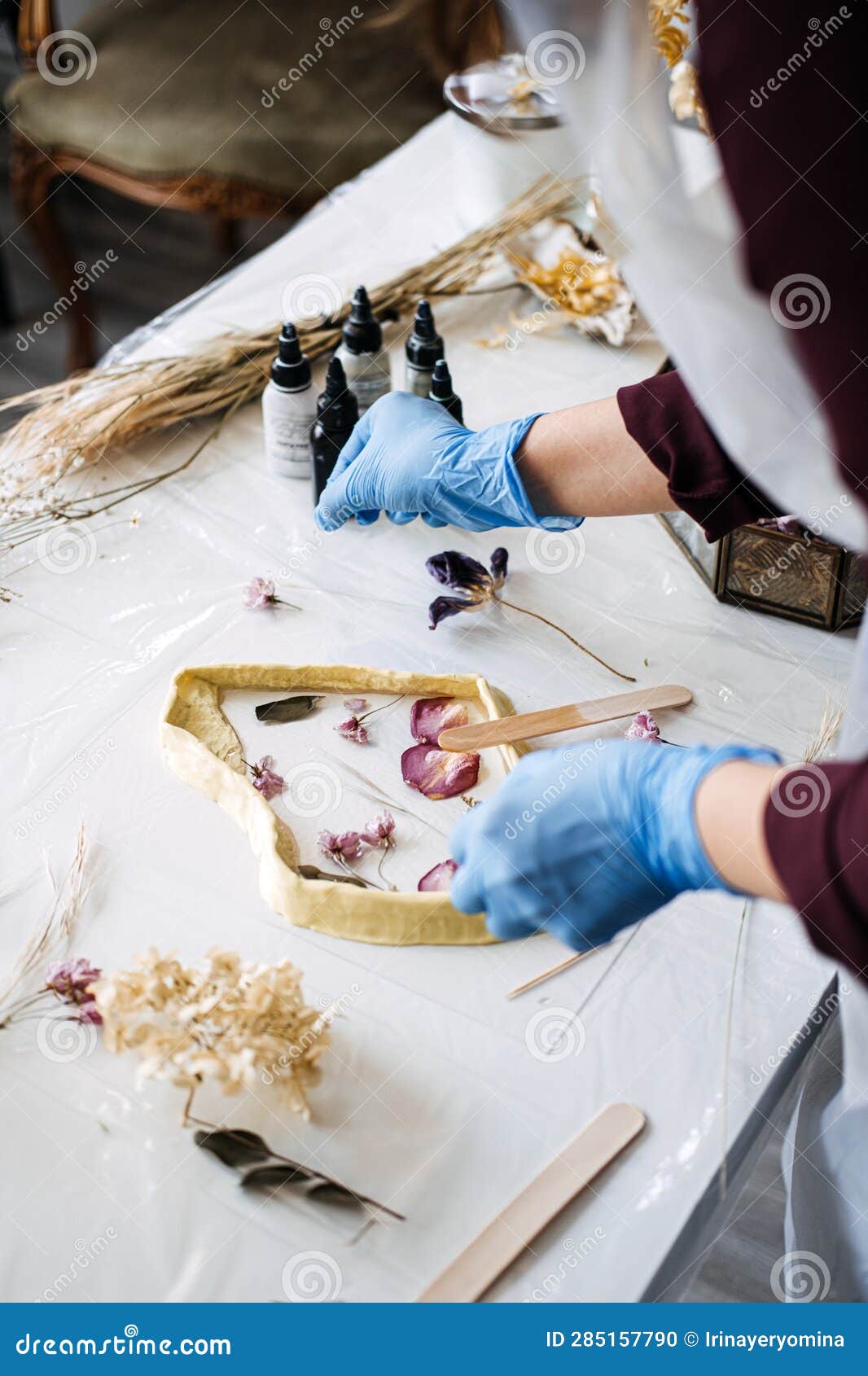 Side Hustle, Money-Making Crafts, DIY Crafts To Create and Make Money ...