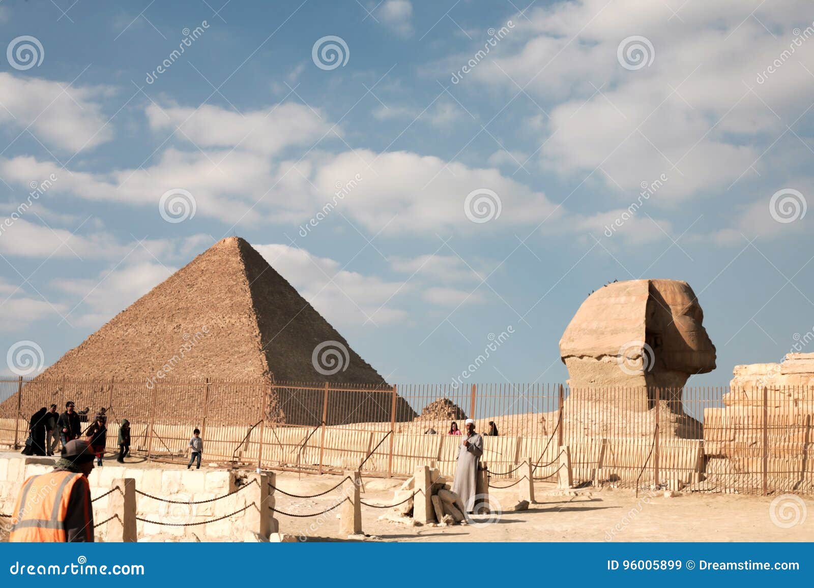 Side look of the sphinx editorial stock image. Image of look - 96005899