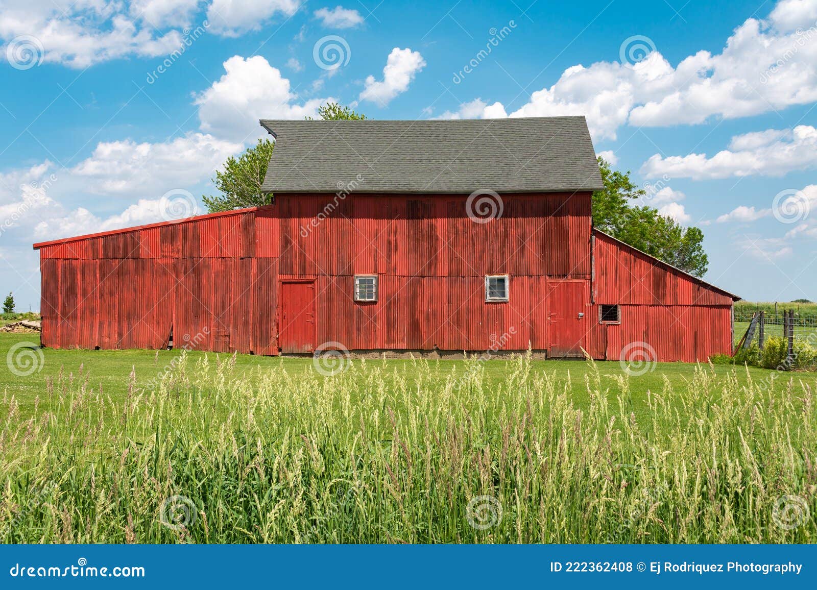 Side of old red barn stock photo. Image of rural, farm - 222362408