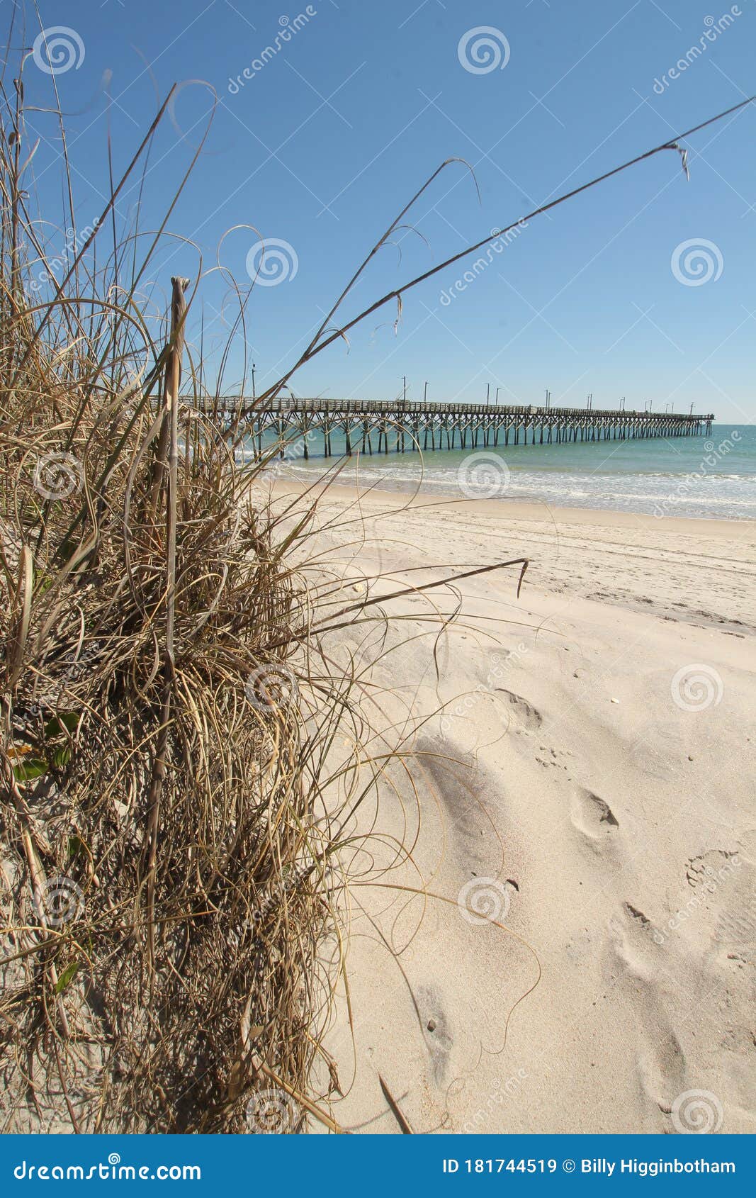 Side Tilt Beach Pier Leading Line Corridor Stock Image - Image of beach ...