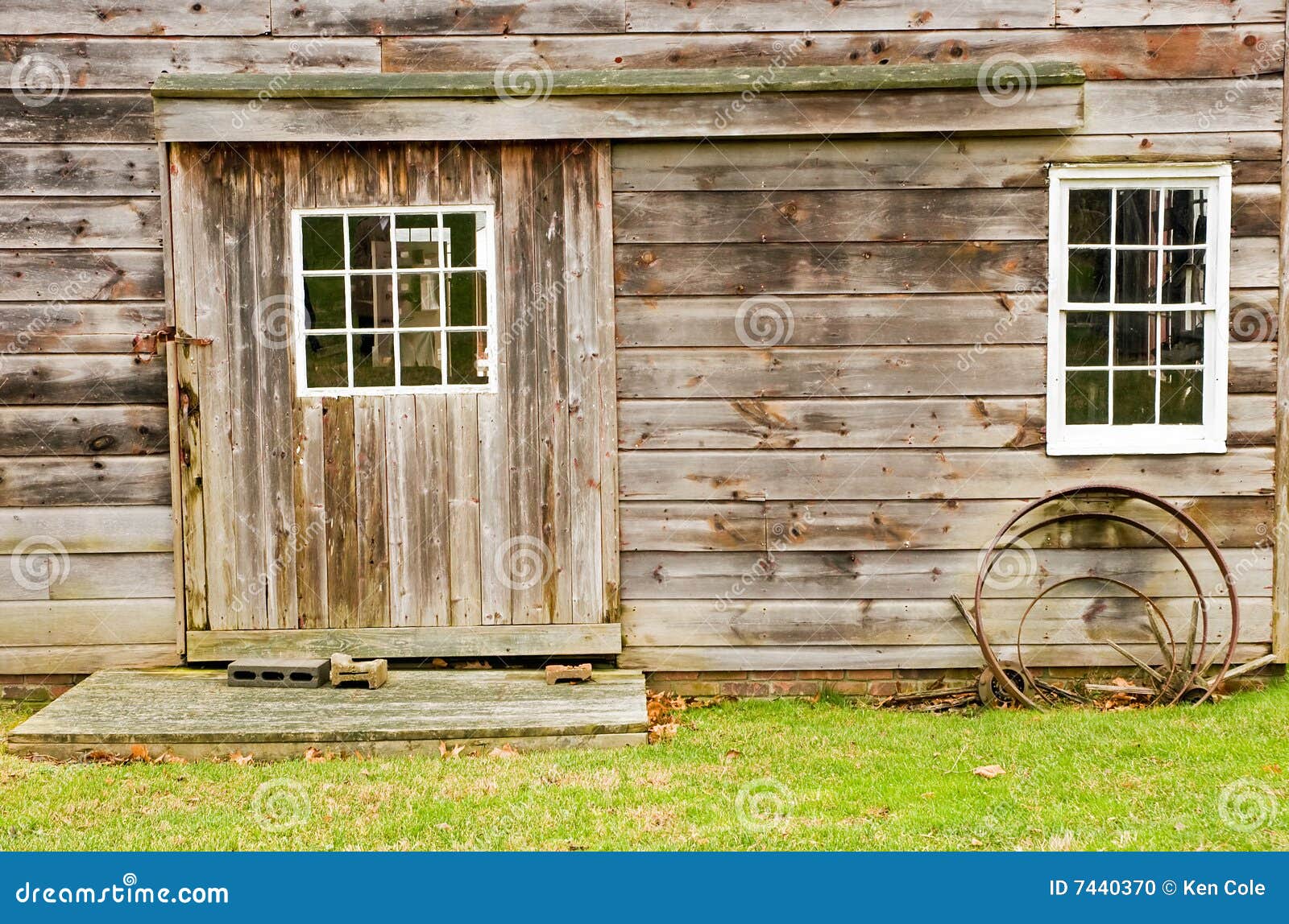Side of unpainted barn stock photo. Image of sliding, barn - 7440370