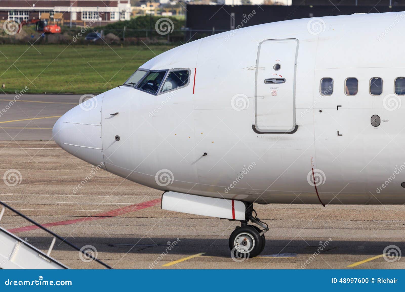 Side View Of Airliner Cockpit Stock Photo - Image: 48997600