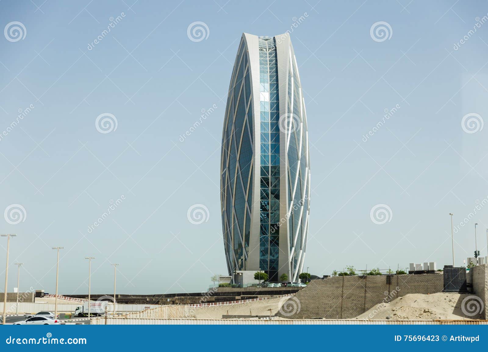 Side View of Aldar Headquarters Building at Abu Dhabi, UAE Editorial ...
