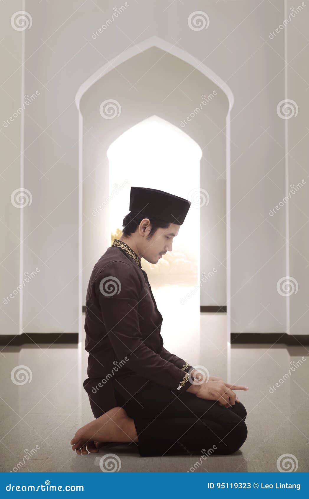 Side View of Asian Muslim Man Kneeling and Praying Stock Image - Image ...