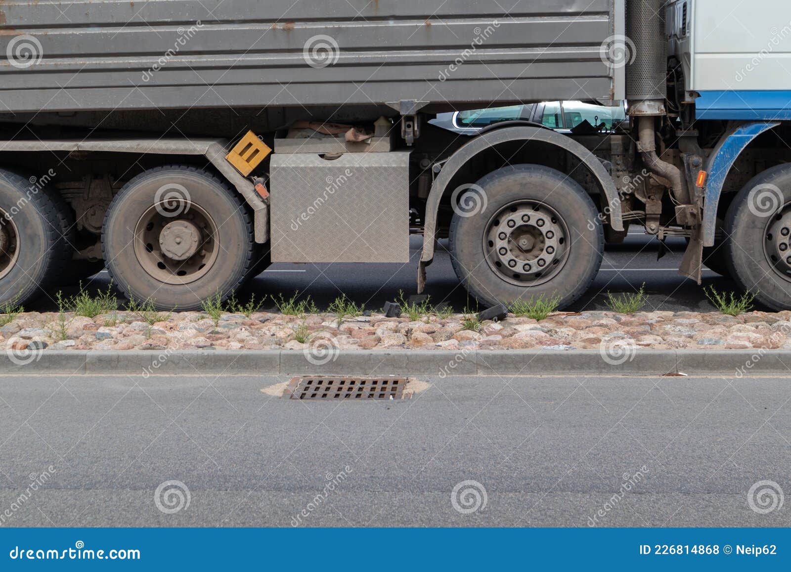 Side View of a 4 Axle Truck. Transportation of Heavy Bulk Cargo Stock ...