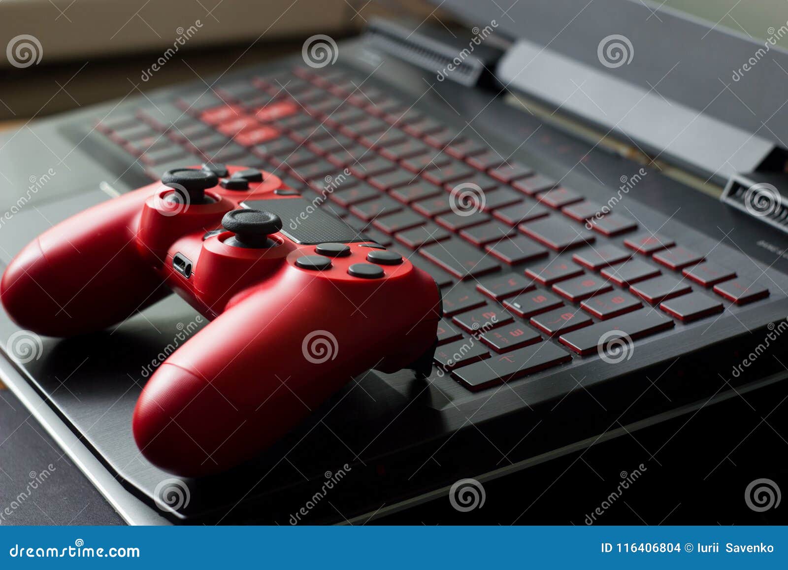 Side View on Black Gaming Laptop Computer Keyboard and Modern Re Stock ...