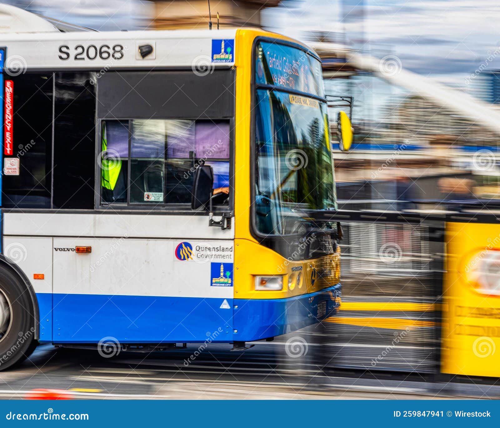 Side View of Bus Speeding Off Around the City Editorial Photo - Image ...