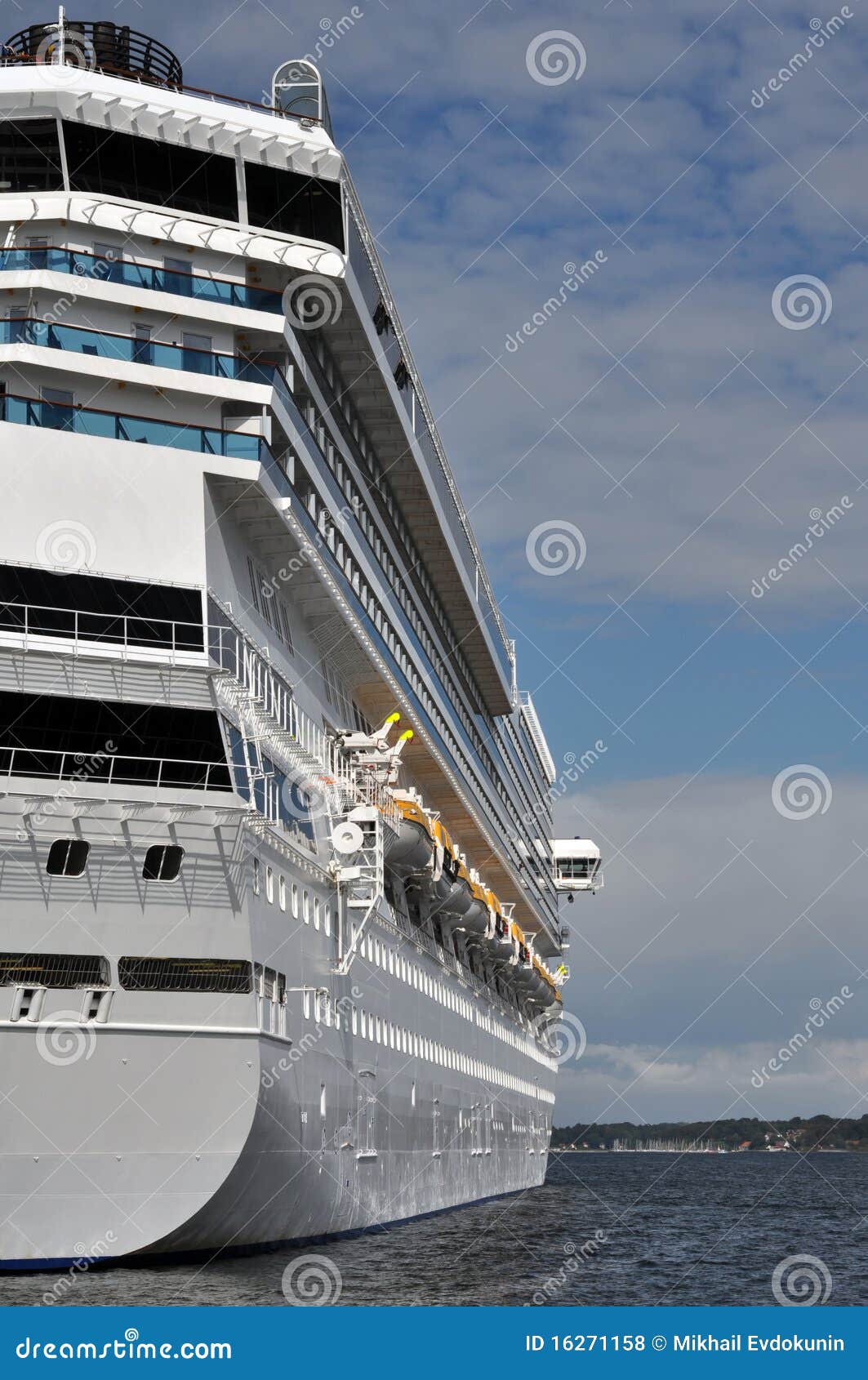 Side view of a cruise ship stock photo. Image of journey - 16271158