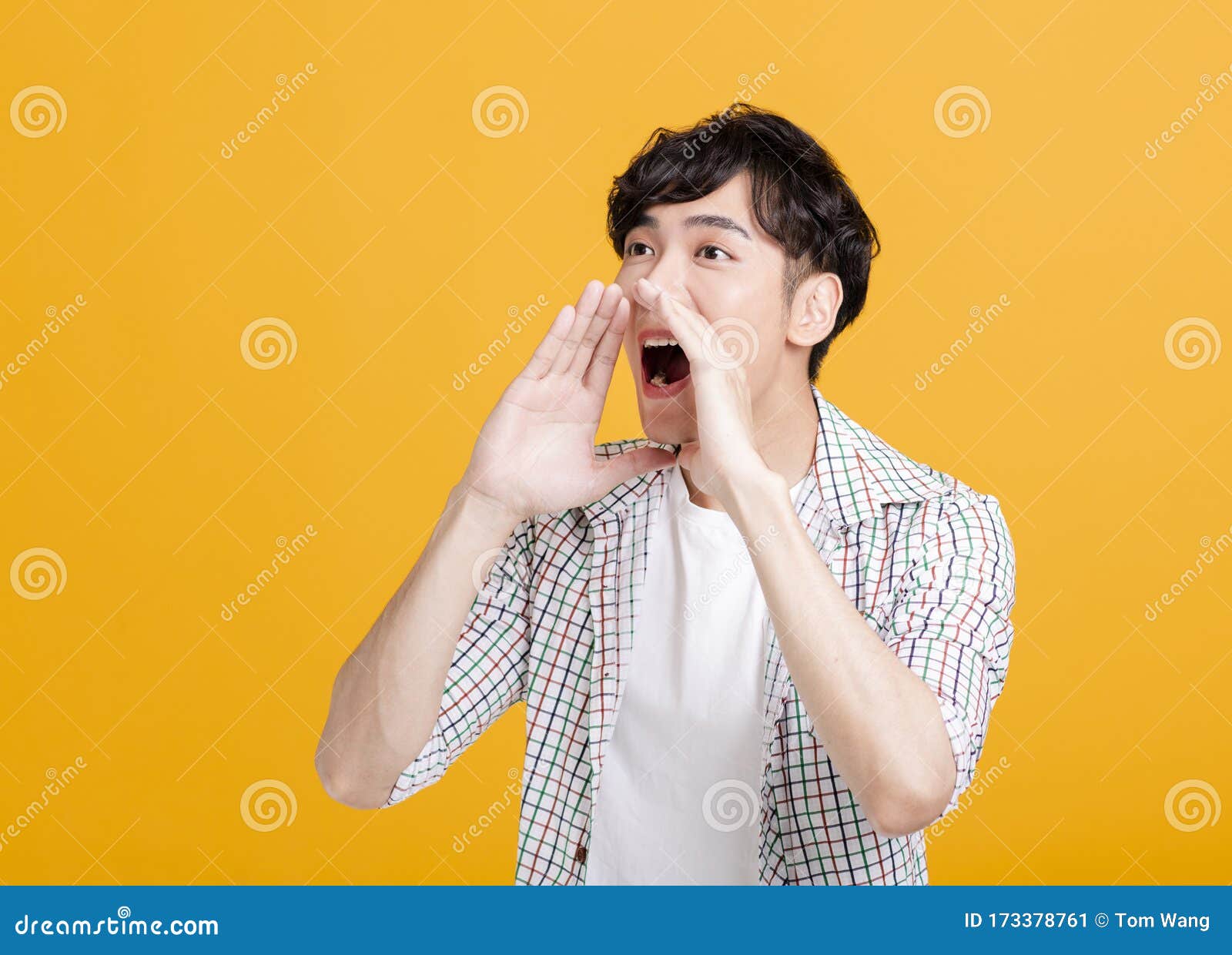 Side View of Excited Young Man Screaming Loudly Stock Image - Image of ... Side View of Excited Young Man Screaming Loudly Stock Image - Image of ...