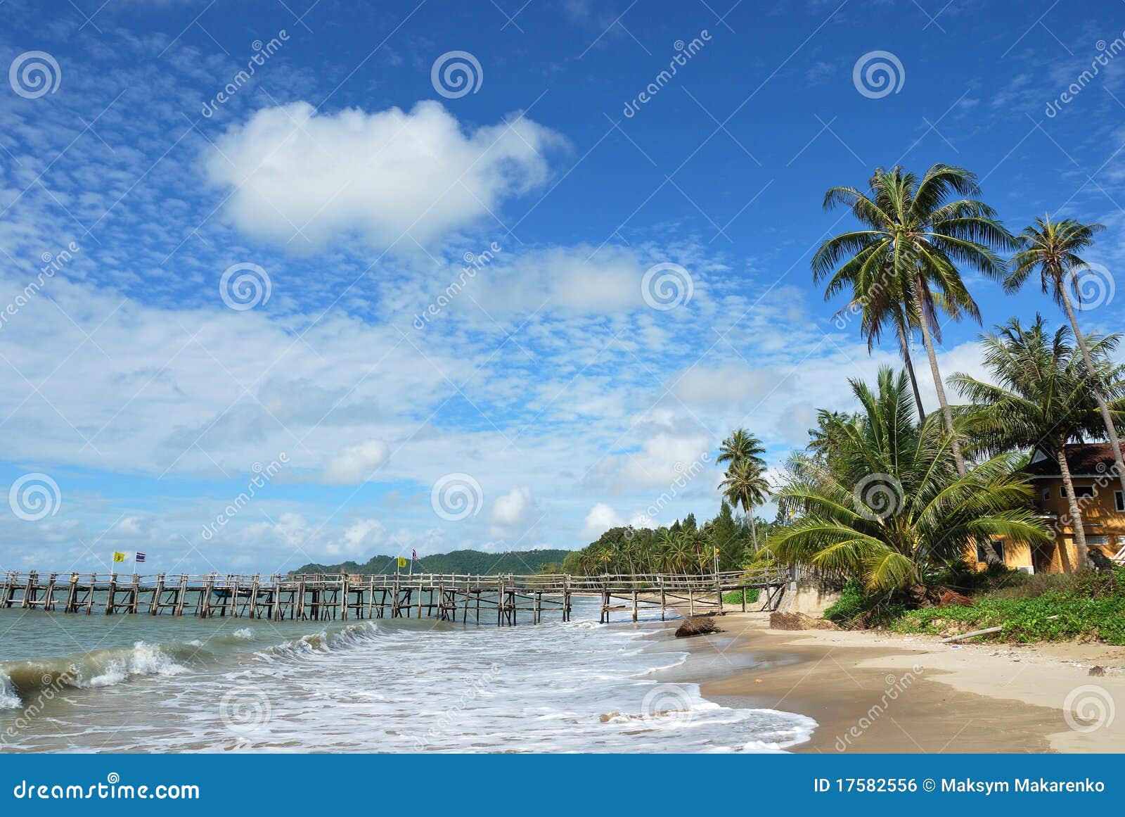 Side view of ferry bridge stock photo. Image of scene - 17582556
