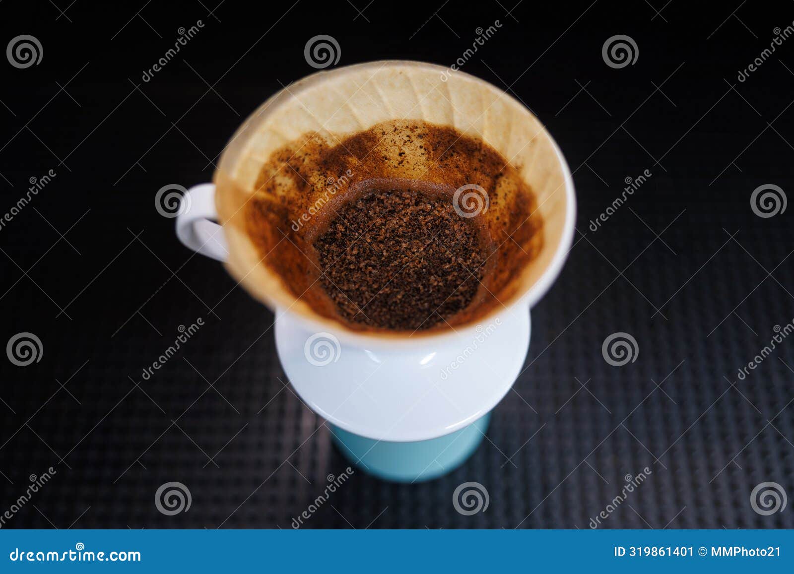 View of Freshly Brewed V60 Pour Over Coffee Grounds in Filter Stock ...