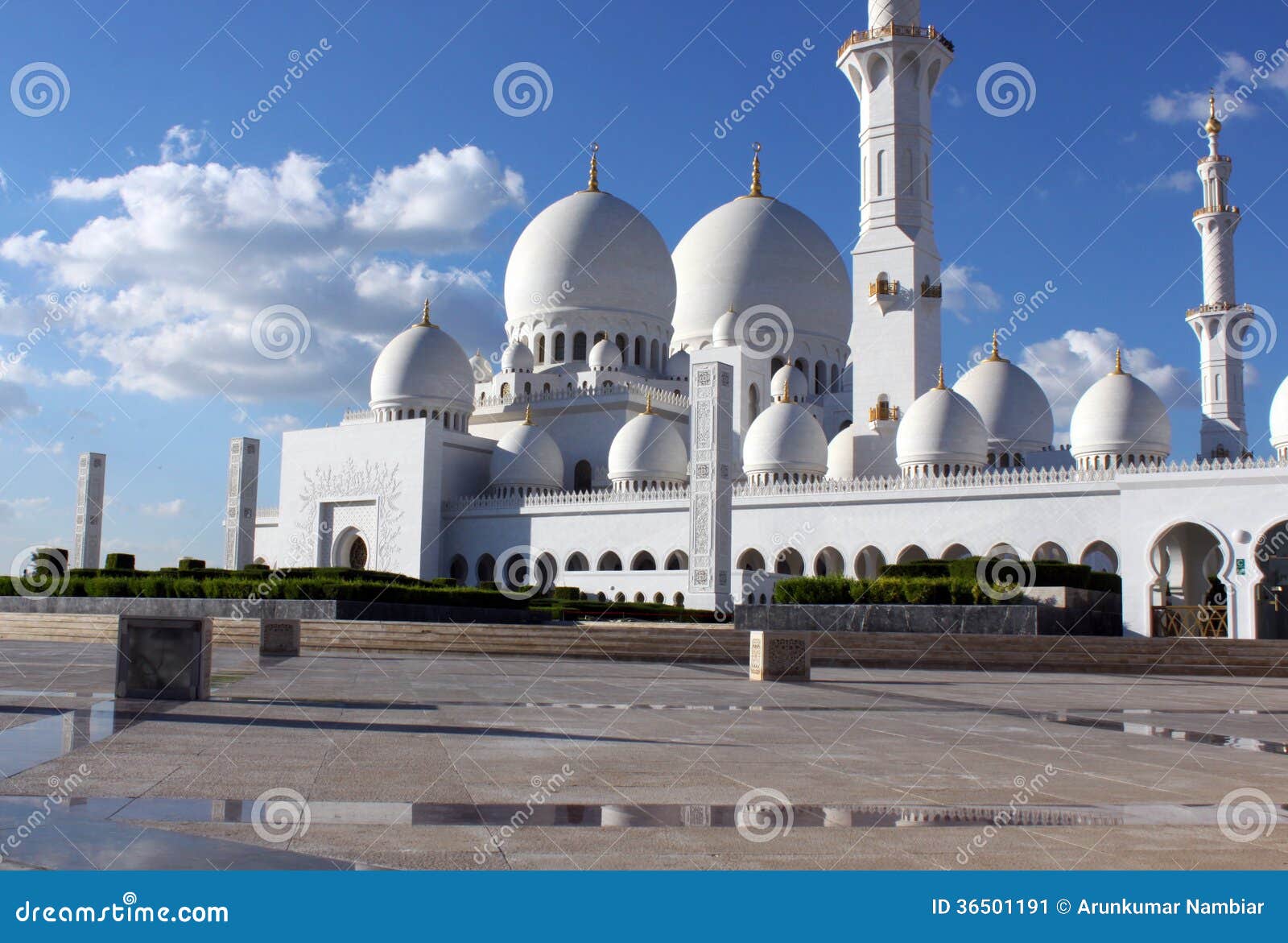 Side View of Grand Mosque in Abu Dhabi Stock Image - Image of faith ...