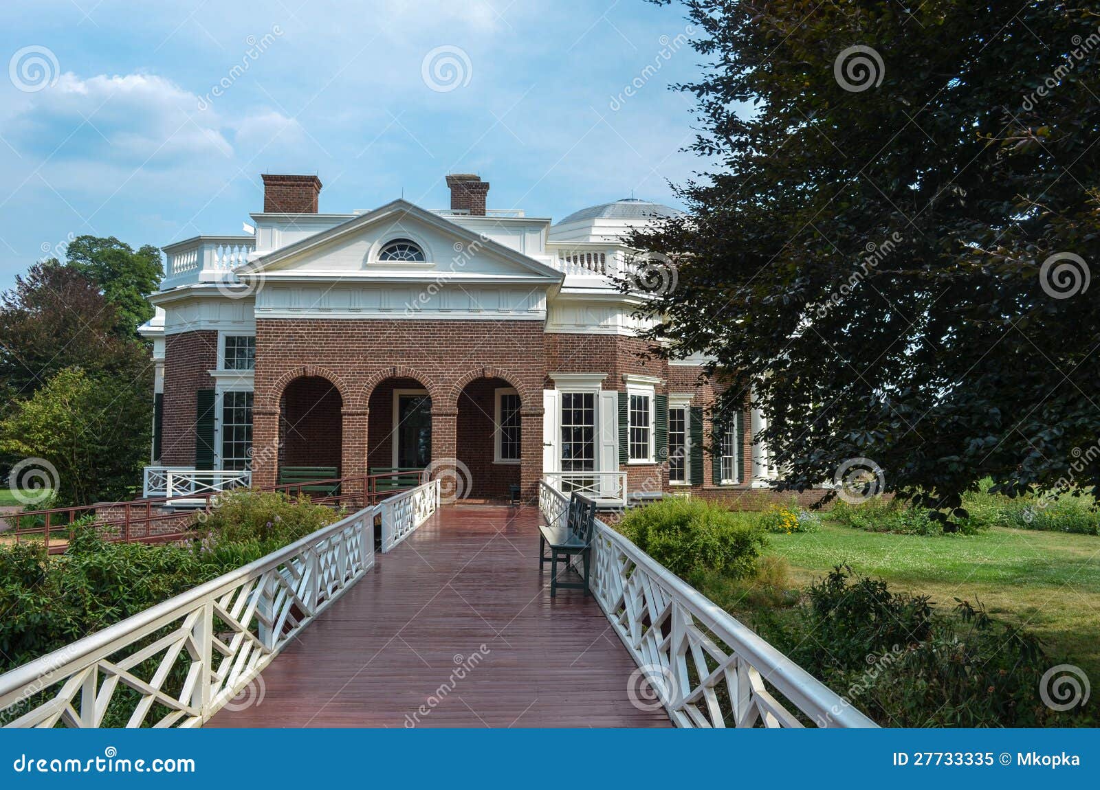 Side View of the Monticello Home Stock Image - Image of charlottesville ...