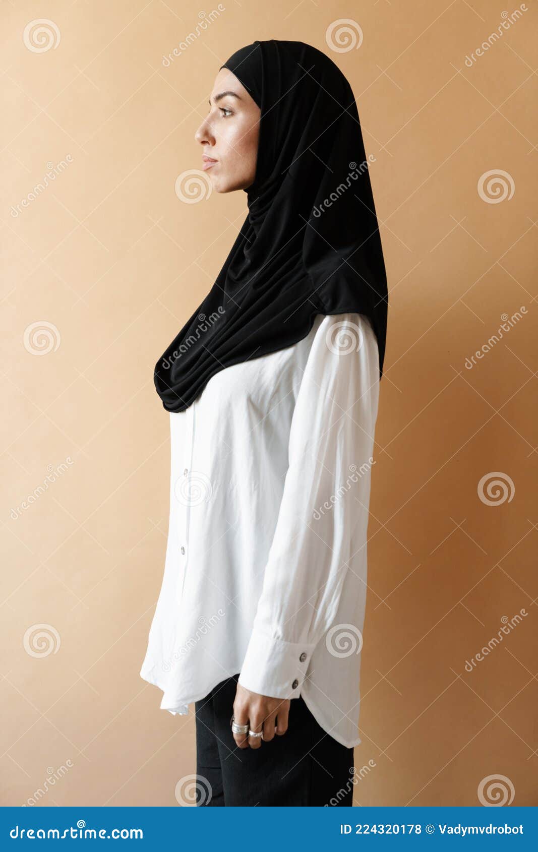 A Side View of the Muslim Woman in Hijab Stock Photo - Image of woman ...