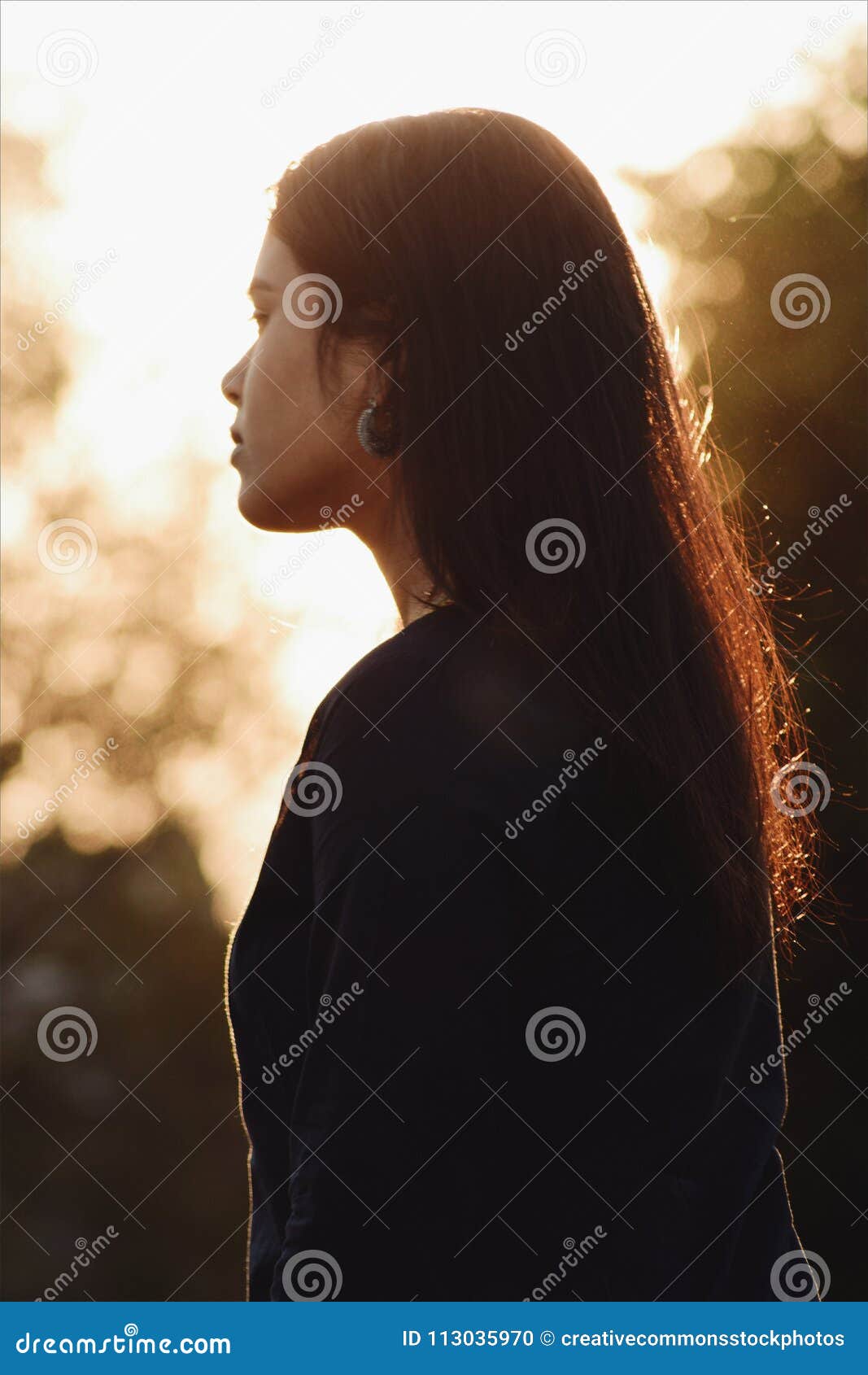 Side View Photo Of A Woman Picture. Image: 113035970