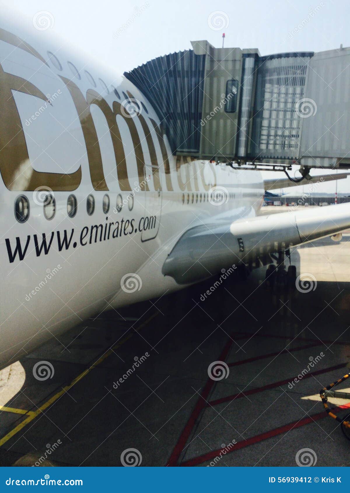 Side view plane editorial photography. Image of side - 56939412