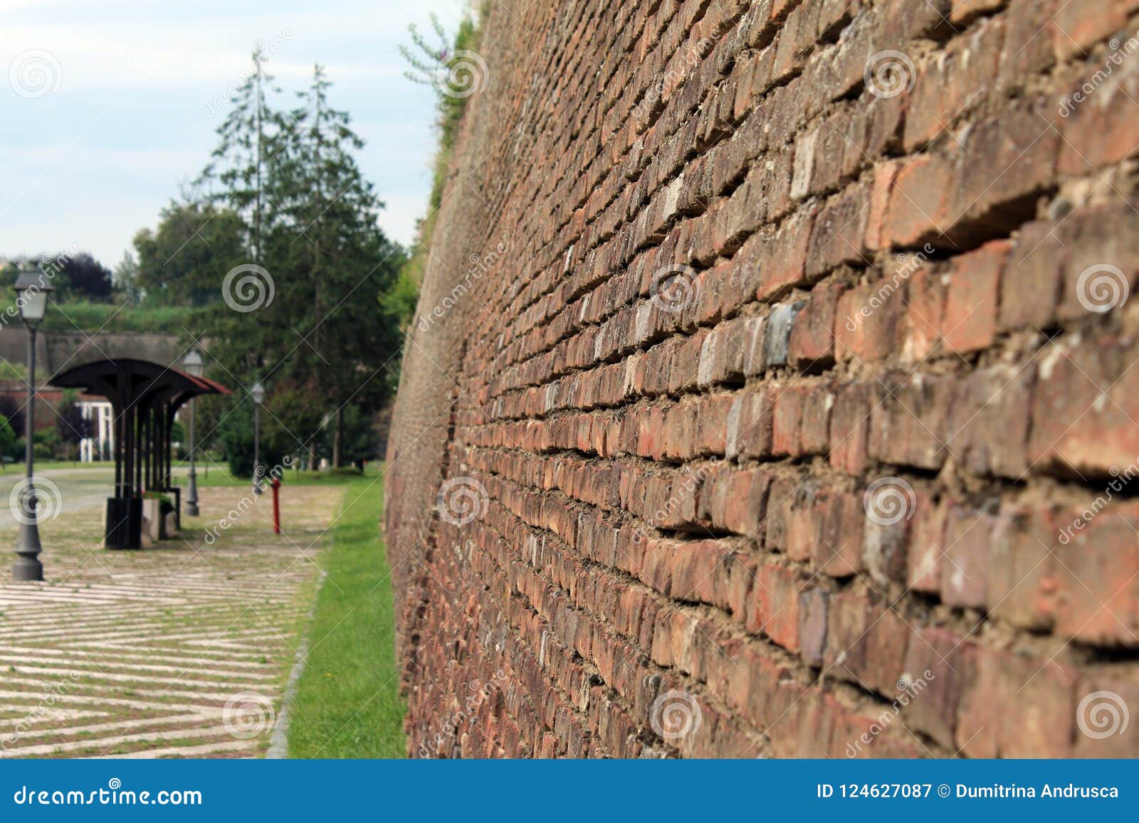 Side view wall stock image. Image of perspective, pattern - 124627087