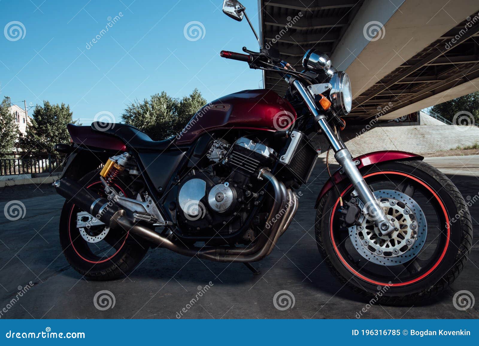 Side View of a Red Motorcycle Stock Image - Image of dark, road: 196316785