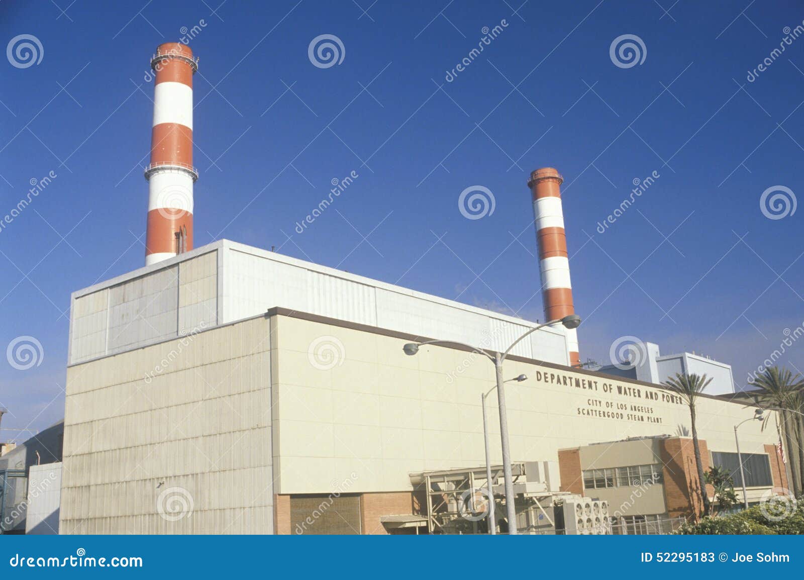 A Side View of the Scattergood Steam Plant in Los Angeles, CA Editorial ...