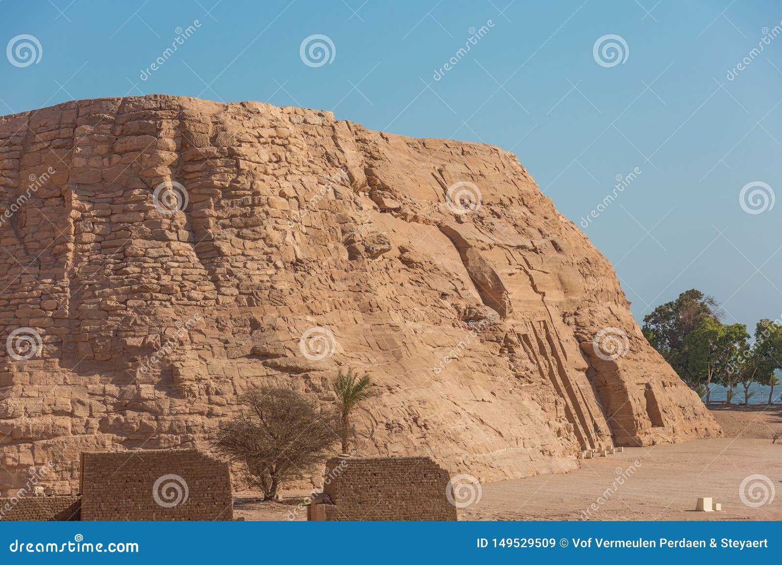 Side View of the Small Temple of Nefertari Stock Image - Image of nubia ...