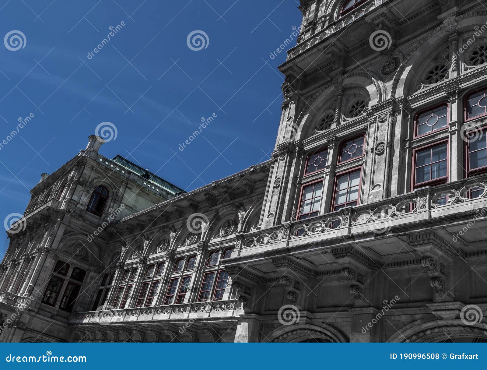 Side View of the State Opera House in Vienna in Austria Stock Photo ...