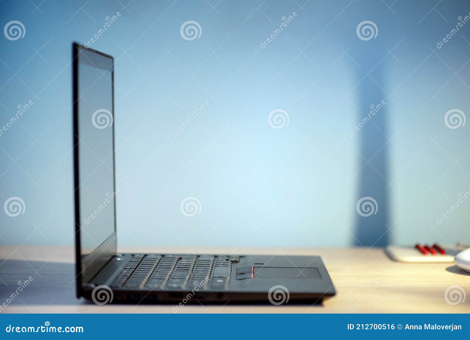 Side View To the Slim Laptop Stock Photo - Image of tool, gadget: 212700516