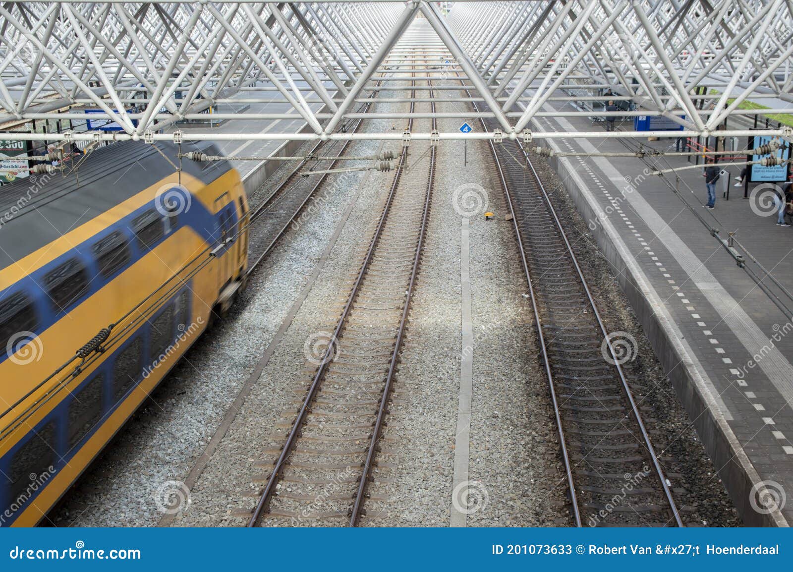 View Of El Train Stairway And Ramp To Pink And Green Lines Of Chicago`s ...