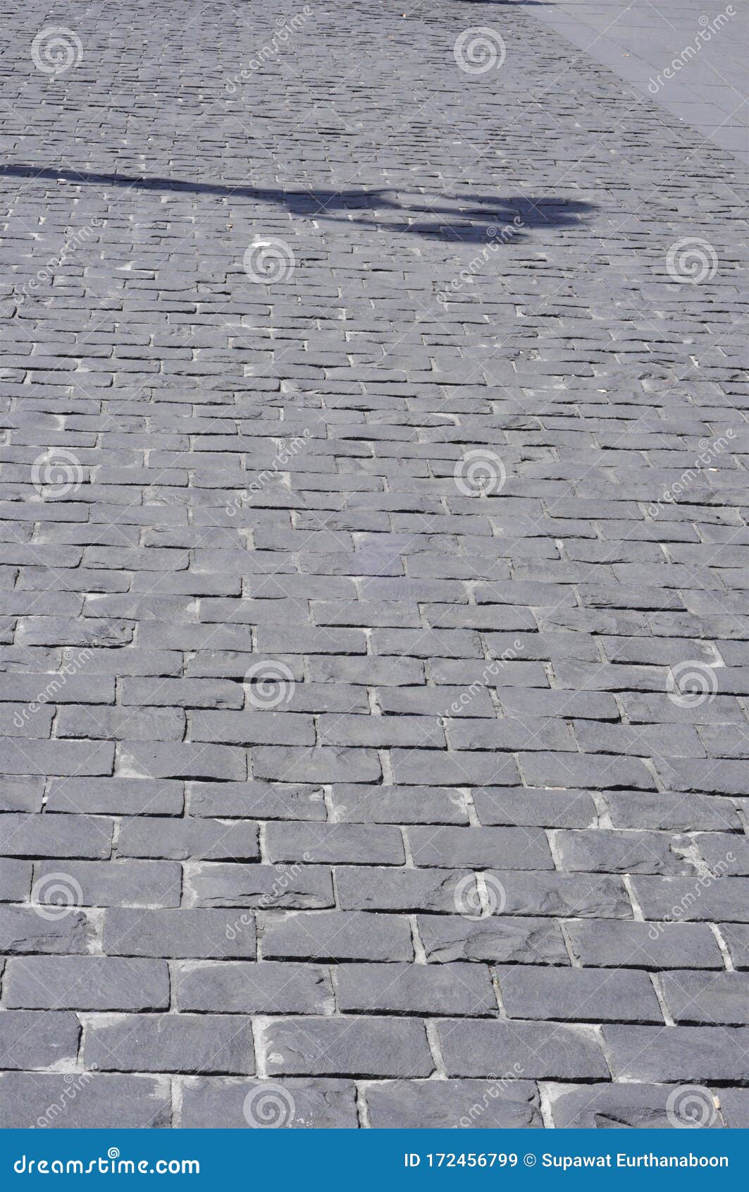 Footpath Concrete Block Stock Photos - Download 6,094 Royalty Free Photos