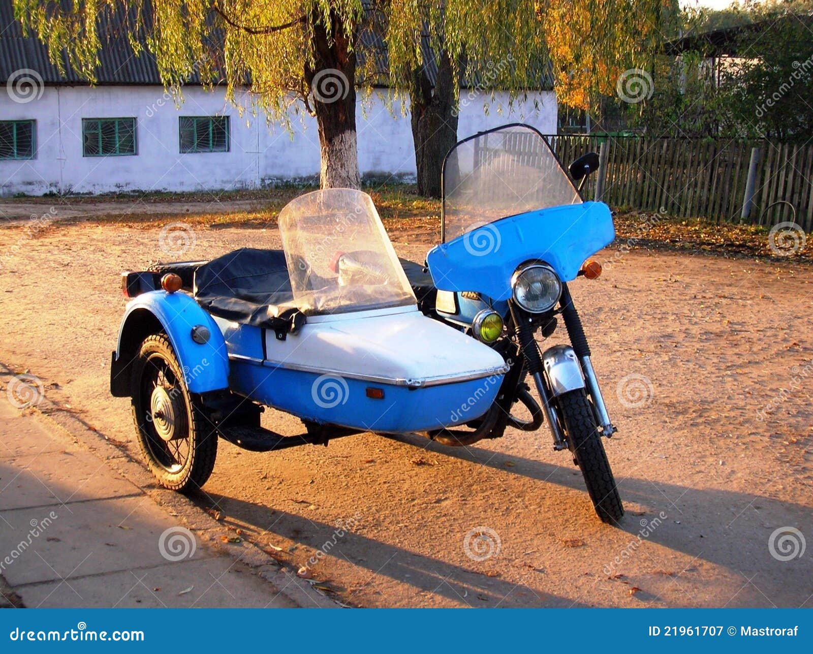 Sidecar editorial photography. Image of windscreen, light - 21961707