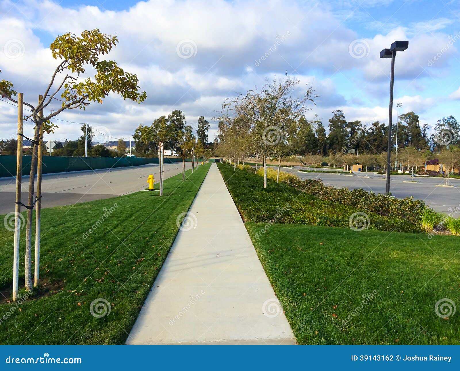 Sidewalk Perspective stock photo. Image of walkway, bike - 39143162