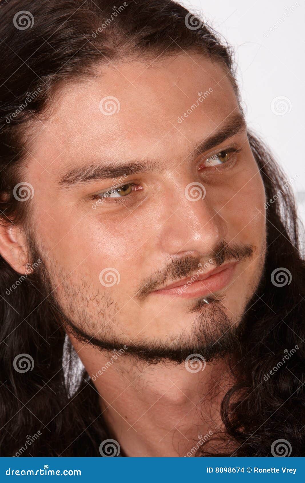 Sideways Look Picture. Image: 8098674